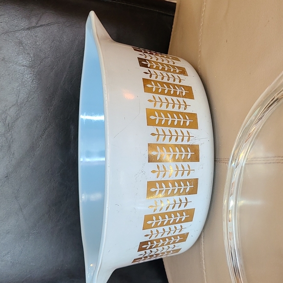 Pyrex | Kitchen | Pyrex Vintage 961 Gold Leaf Delphite Blue Casserole ...